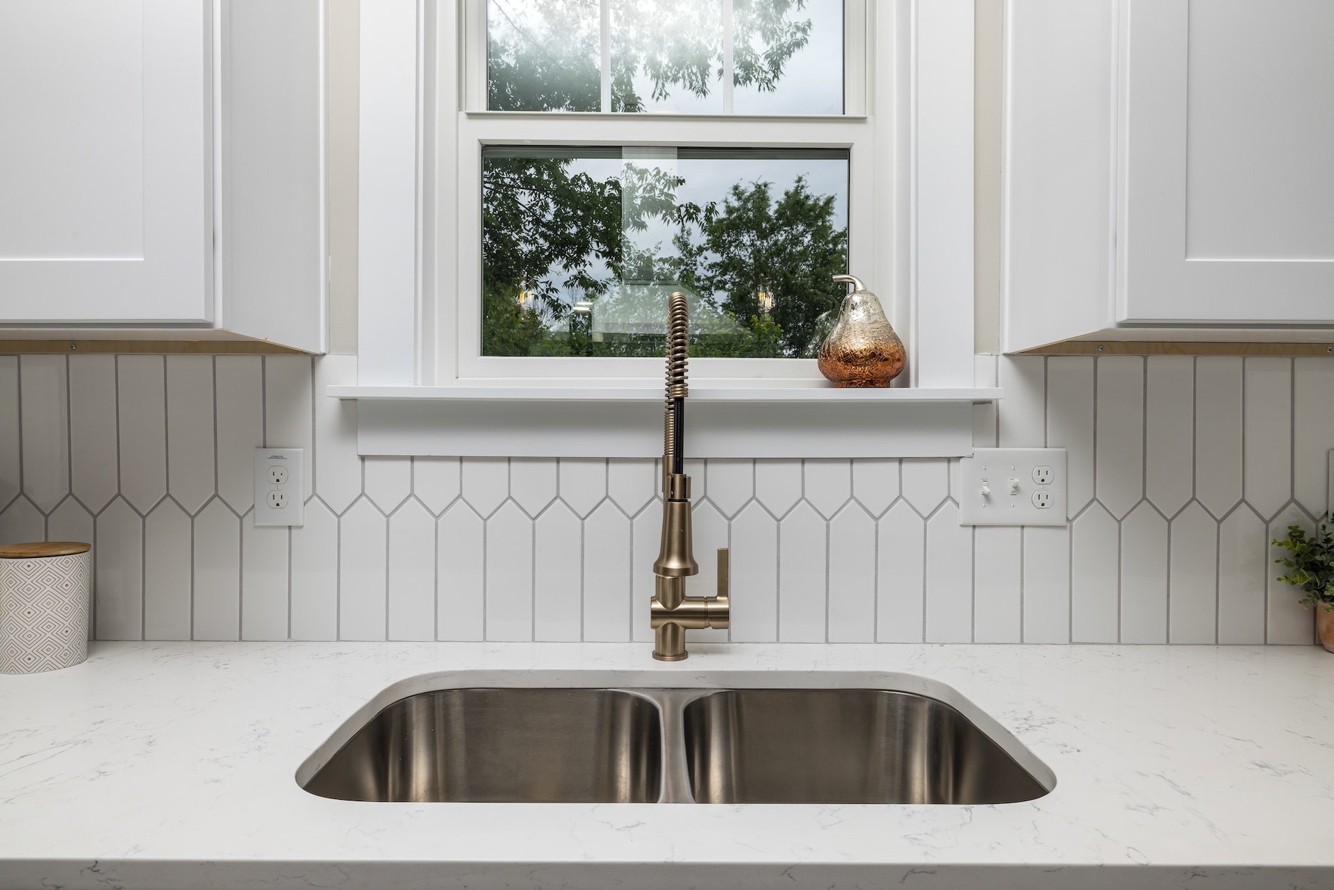 How To Clean A Stainless Steel Sink Without Scratching It Homeaglow